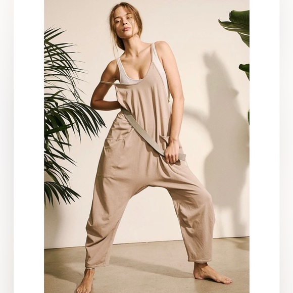 Free People | Pants & Jumpsuits | Free People Movement Scoop Neck Ankle ...